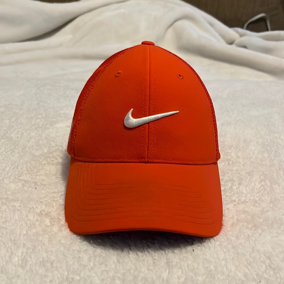 Nike | Accessories | 2 Nike Hatsflexfit Size Ml Orange Wwhite Mesh Vrs ...